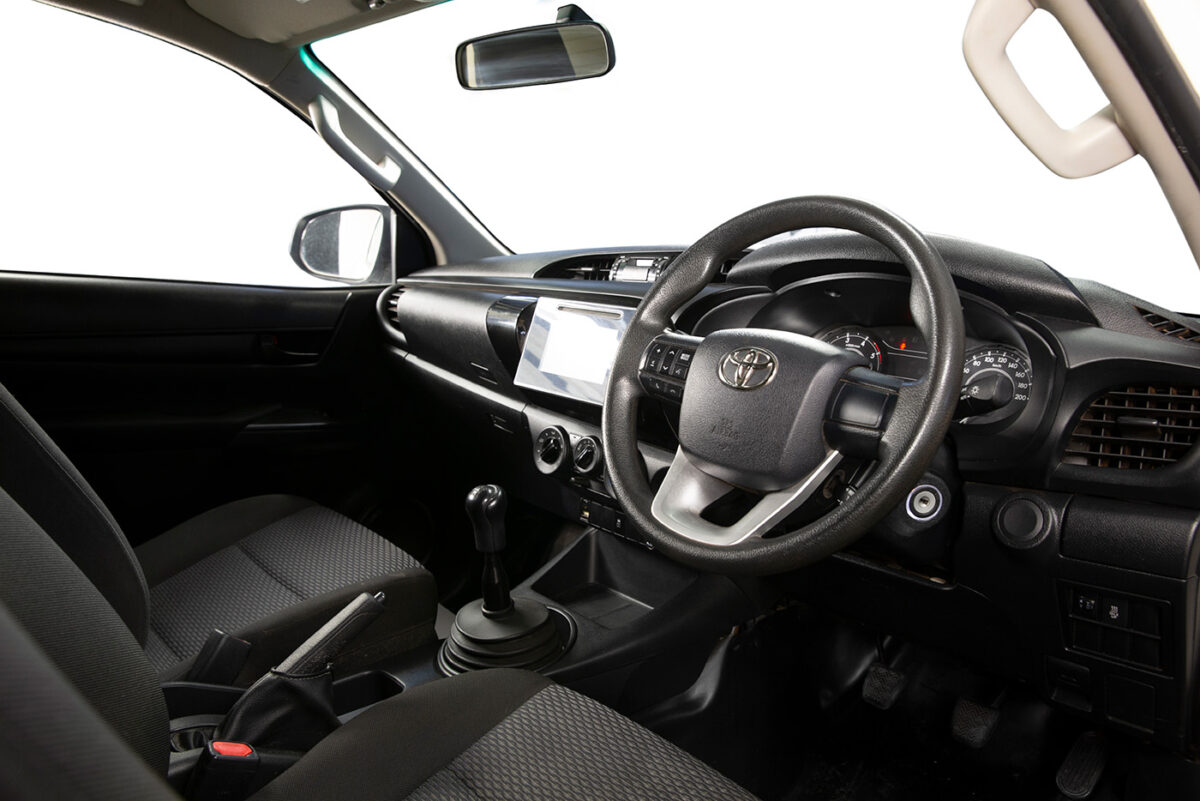 4WD Hilux Campervan Hire - Go Camper